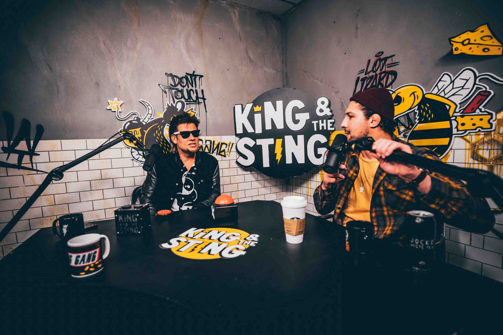 How to Create a Podcast Guest One Sheet (w/ Examples)